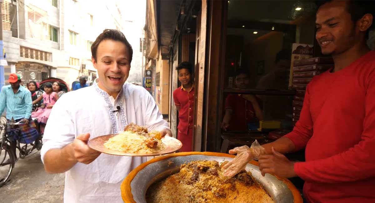 How Birani of Old Dhaka is made - Tours & Trips Bangladesh